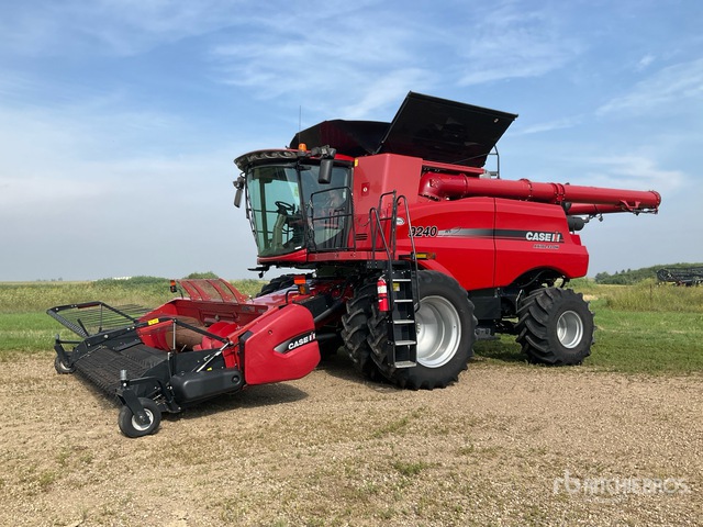 2015 Case IH 9240 Combine Harvester | Ritchie Bros. Auctioneers