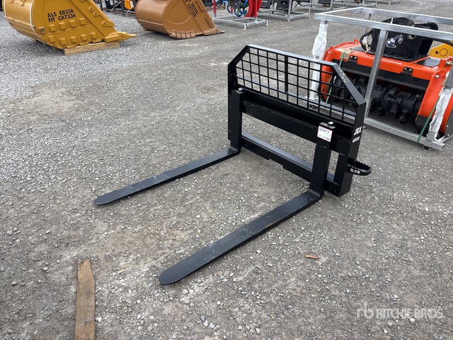 JBX 4000 48 in Skid Steer Forks (Unused) | Ritchie Bros. Auctioneers