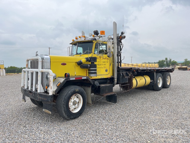 1977 Peterbilt 353-S 6x4 Camion à plateforme | Ritchie Bros. Auctioneers