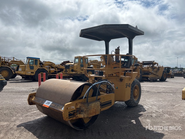 Ingersoll Rand SPF-48 Smooth Drum Compactor | Ritchie Bros. Auctioneers