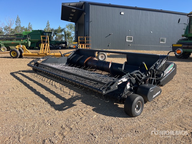 2008 MacDon PW7 15 ft Combine Pickup Header | Ritchie Bros. Auctioneers