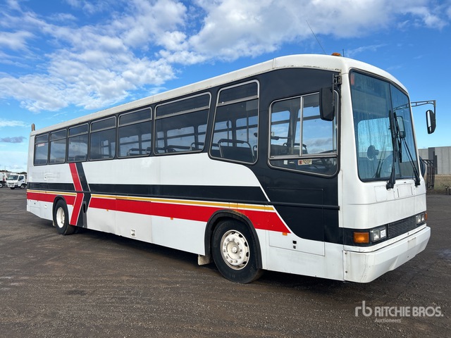 1994 Mercedes-Benz 4x2 52-Seat School Bus | Ritchie Bros. Auctioneers