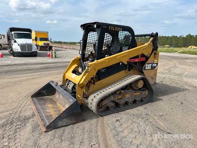 2019 Cat 259D Two-Speed Compact Track Loader | Ritchie Bros. Auctioneers