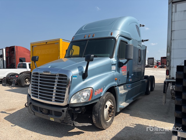 2014 Freightliner Cascadia 125 6x4 T/A Sleeper Truck Tractor ...