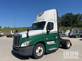 2017 Freightliner Cascadia 125 4x2 T/A Day Cab Truck Tractor in Bonner ...