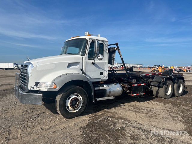 2006 Mack CT713 6x4 Roll-Off Truck | Ritchie Bros. Auctioneers