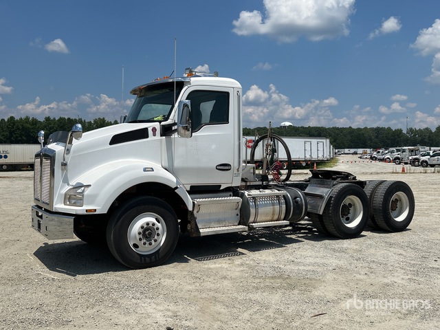 2019 Kenworth T880 6x4 T/A Day Cab Truck Tractor | Ritchie Bros. Auctioneers