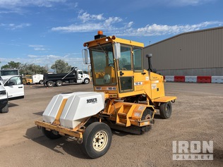 2011 Rosco RB-48 Self-Propelled Broom in Henderson, Colorado, United ...