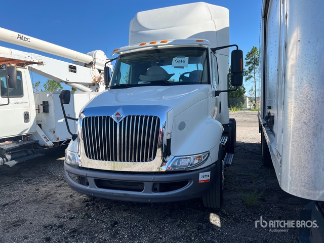 2009 International 8600 6x4 T/A Day Cab Truck Tractor (Inoperable ...