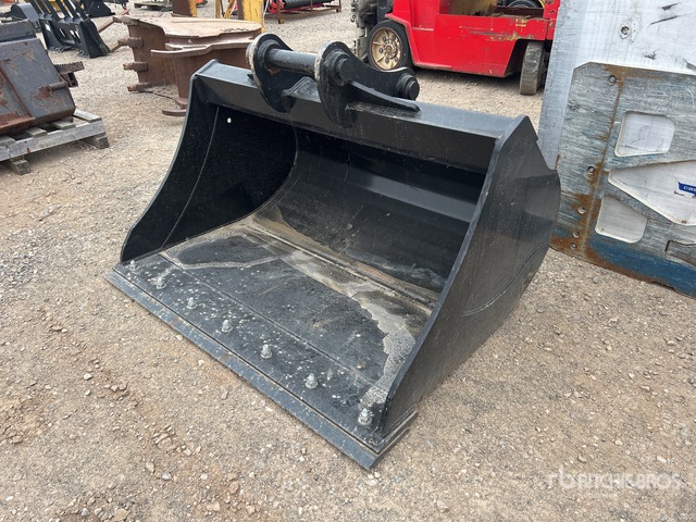 60 in Cleanup Excavator Bucket (Unused) | Ritchie Bros. Auctioneers