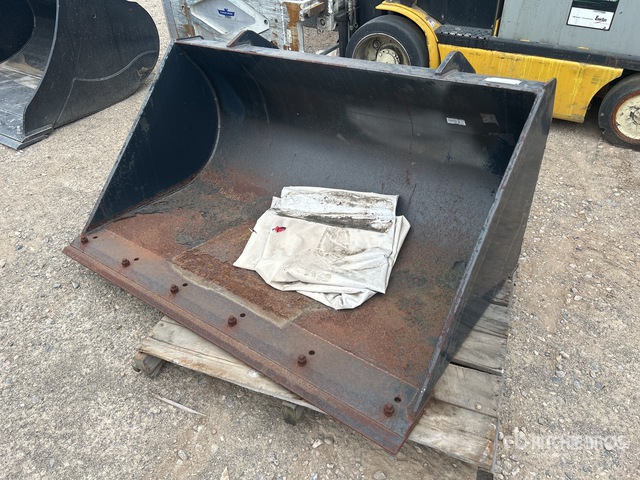 60 in Cleanup Bucket | Ritchie Bros. Auctioneers