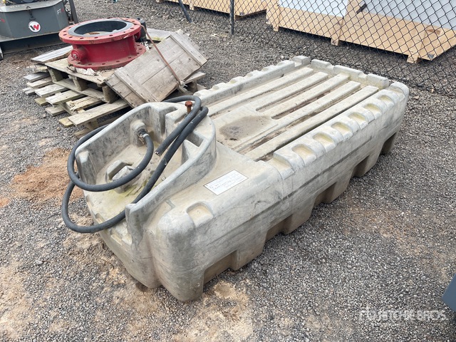 400 L Poly Diesel Fuel Tank | Ritchie Bros. Auctioneers