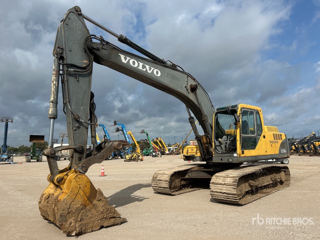2004 Volvo EC210BLC Tracked Excavator | Ritchie Bros. Auctioneers