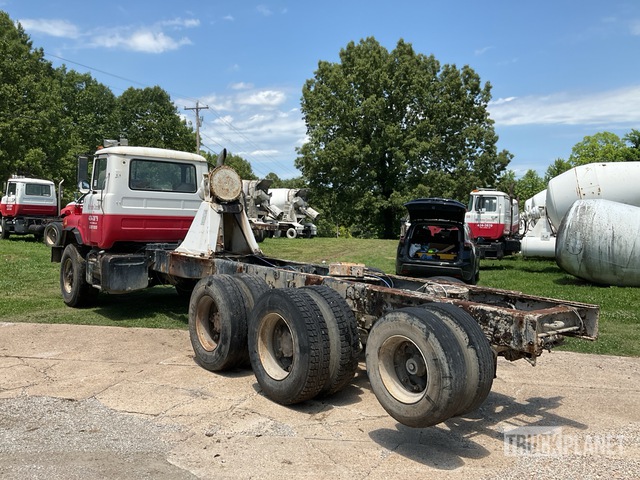 1989 Mack 8x4 Cab and Chassis in Mountain Home, Arkansas, United States ...