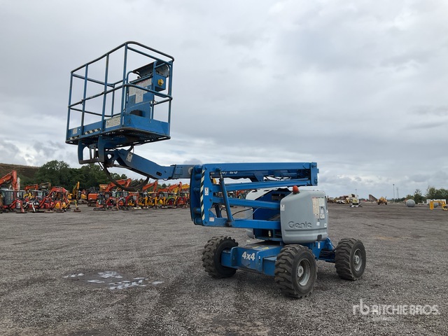2002 Genie Z-45/25 4WD Diesel Articulating Boom Lift | Ritchie Bros ...