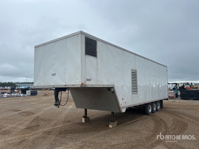 2019 Hitchman 32 ft Tri/A Gooseneck Enclosed Trailer | Ritchie Bros ...