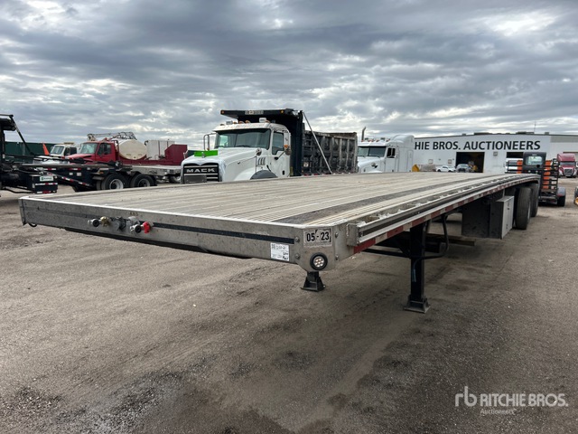 2007 MAC 46 ft T/A Flatbed Trailer | Ritchie Bros. Auctioneers