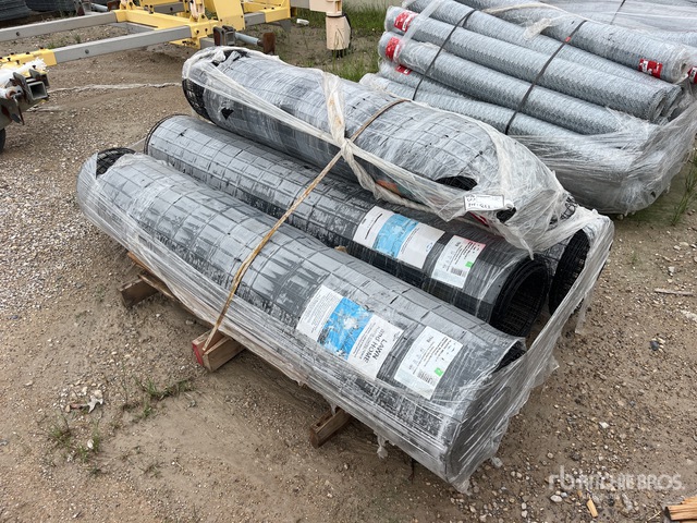 Quantity of (1) 100 ft Plastic Welded Fencing Bundle & (1) 50 Ft Chain ...