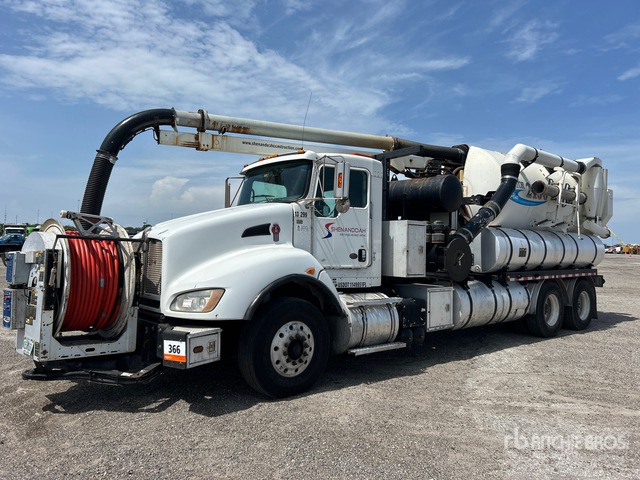 Vactor 2100-P-PD on 2013 Kenworth T400 6x4 Vacuum Excavator Truck ...