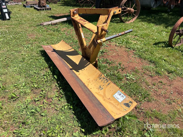 72 in 3-Point Rear Blade Attachment | Ritchie Bros. Auctioneers