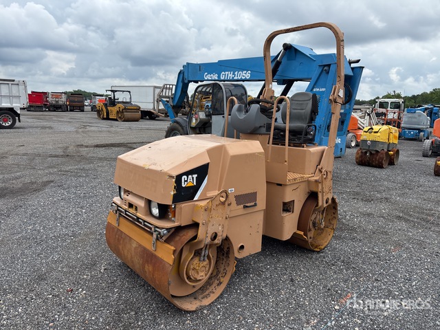 2013 Cat CB24 Double Drum Roller | Ritchie Bros. Auctioneers