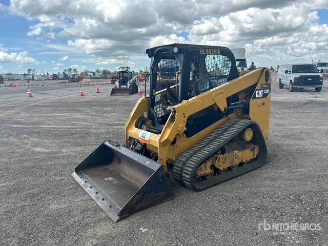 2018 Cat 239D Compact Track Loader | Ritchie Bros. Auctioneers