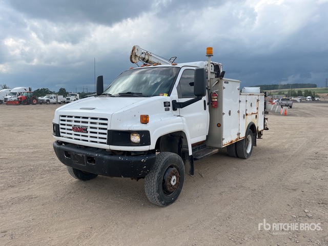 2007 GMC C5500 4x4 Service Truck | Ritchie Bros. Auctioneers