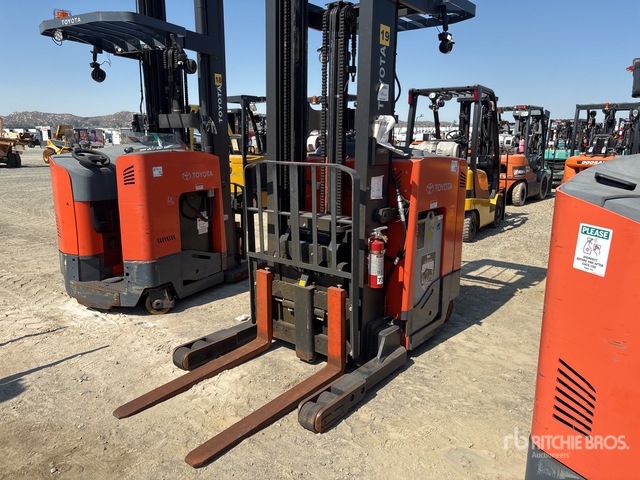 2021 Toyota 9BRU18 3500 lb Reach Truck | Ritchie Bros. Auctioneers