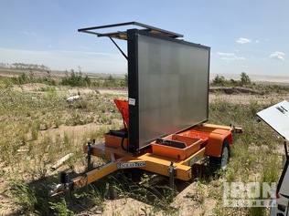 2012 Solar Tech Trailer Mounted Rotating Digital Road Signs in Fort ...
