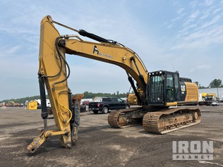 2015 Cat 336F L Tracked Excavator in Mont-Saint-Hilaire, Quebec, Canada ...