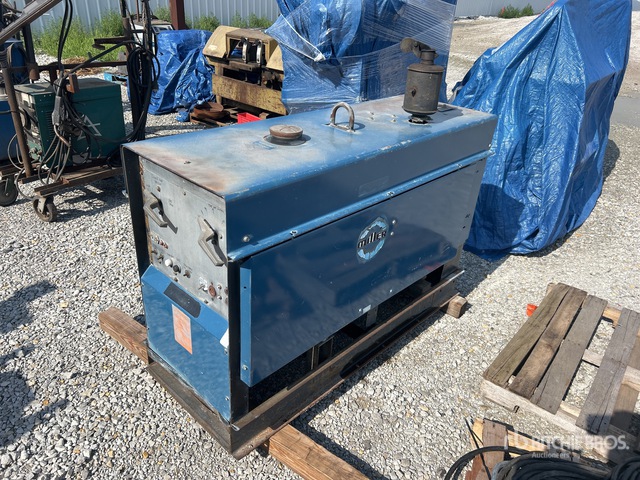 1985 Miller BIG 40 Skid-Mounted Multi-Process Electric Welder | Ritchie ...