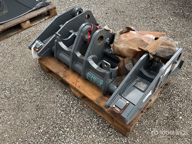 Doosan 51 in Quick Coupler - Fits DL280-5 | Ritchie Bros. Auctioneers