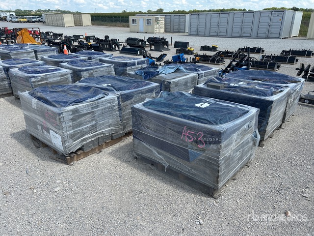 Quantity of (7) Pallets of Landscape Pavers each pallet 120 Sq Ft ...