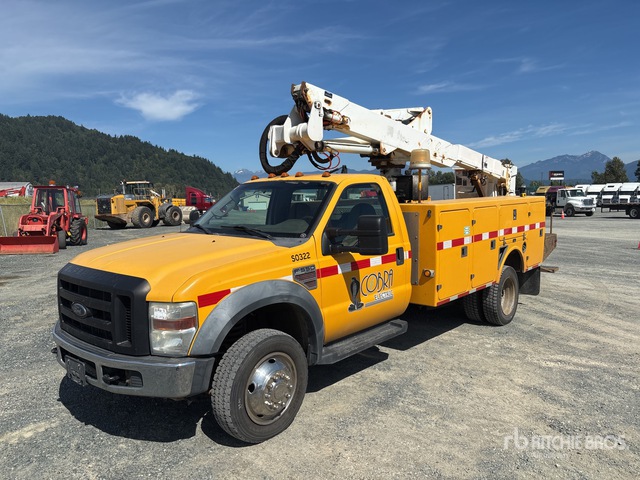 2010 Altec AT37-G 37 ft on 2010 Ford F-550 XL 4x2 Bucket Truck ...