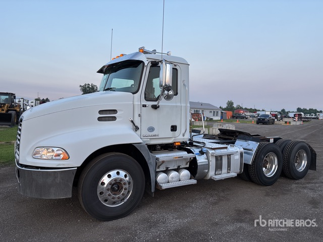 2016 Mack CXU613 6x4 Day Cab Prime Mover | Ritchie Bros. Auctioneers