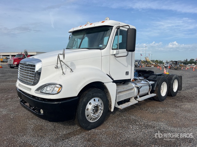 2010 Freightliner CL120 6x4 T/A Day Cab Truck Tractor | Ritchie Bros ...