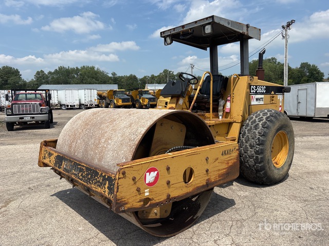 1998 Cat CS563C Smooth Drum Compactor | Ritchie Bros. Auctioneers
