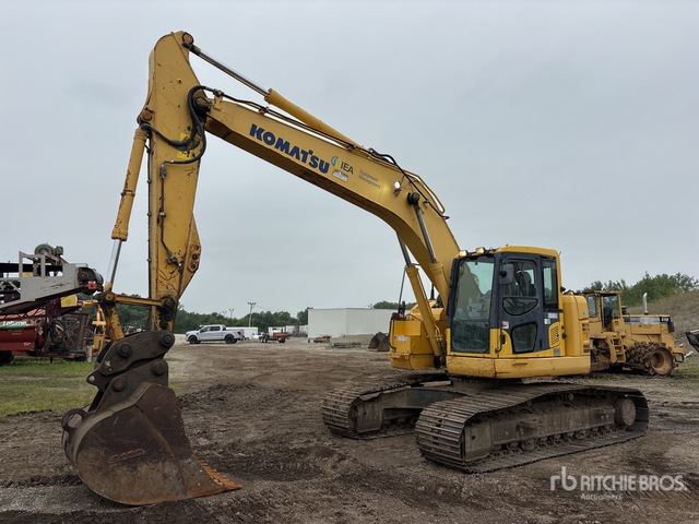 2012 Komatsu PC228USLC-8 Tracked Excavator | Ritchie Bros. Auctioneers