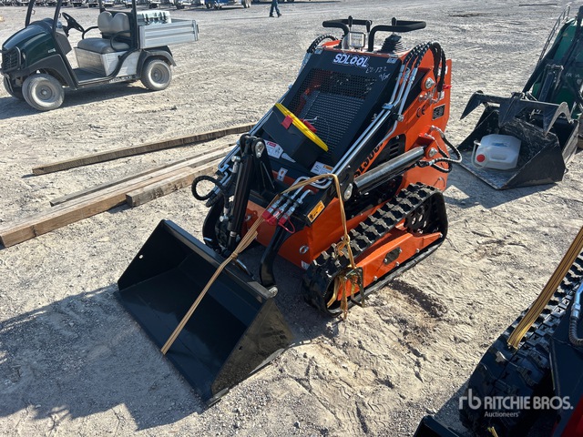 2025 SDLOOL 36C Mini Compact Track Loader | Ritchie Bros. Auctioneers