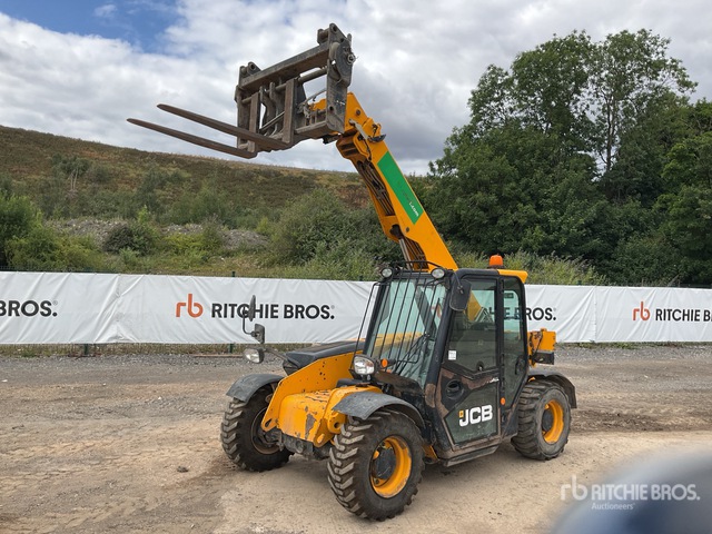 2017 JCB 525-60 Telehandler | Ritchie Bros. Auctioneers