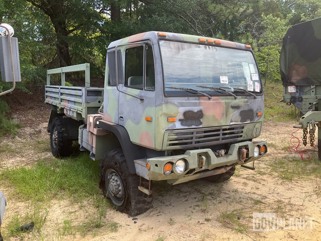 2003 Stewart & Stevenson M1078A1 LMTV 4x4 Cargo Truck in Fayetteville ...