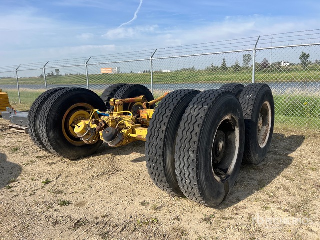 Clark 73000 lb Rear Differential w/Planetary Drives | Ritchie Bros ...