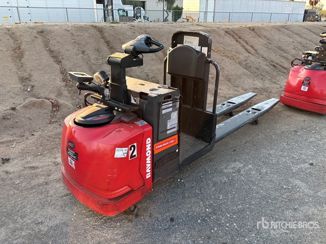 Raymond 8510 8000 lb Electric Pallet Jack | Ritchie Bros. Auctioneers