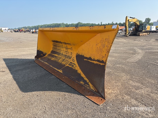 Vallee 168 in Q/C Side Dump Hydraulic Wheel Loader Bucket - Fits ...