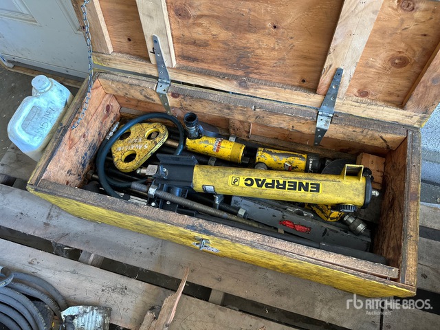 Enerpac P392 Hydraulic Power Pack | Ritchie Bros. Auctioneers