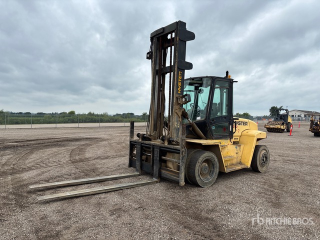 2002 Hyster H210HD 17950 lb Pneumatic Tire Forklift | Ritchie Bros ...