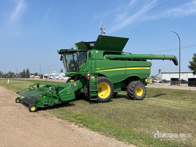 2016 John Deere S680 Combine Harvester | Ritchie Bros. Auctioneers