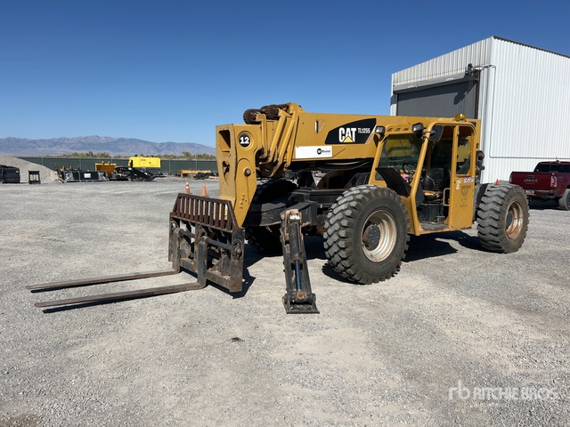 Cat TL1255 Telehandler | Ritchie Bros. Auctioneers
