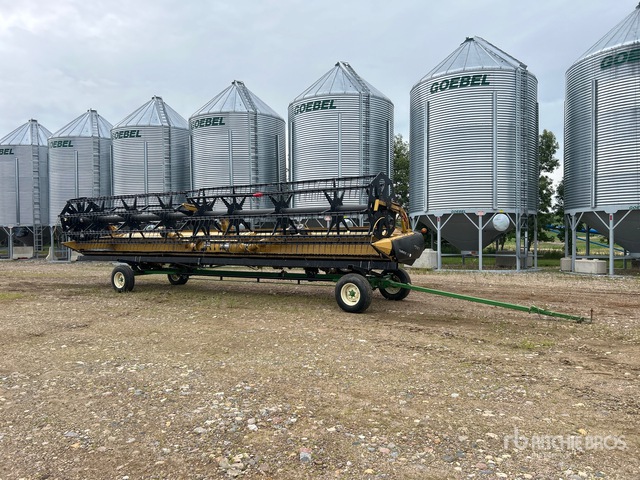 2015 Claas 1050 35 ft Draper MaxFlex Combine Header | Ritchie Bros ...