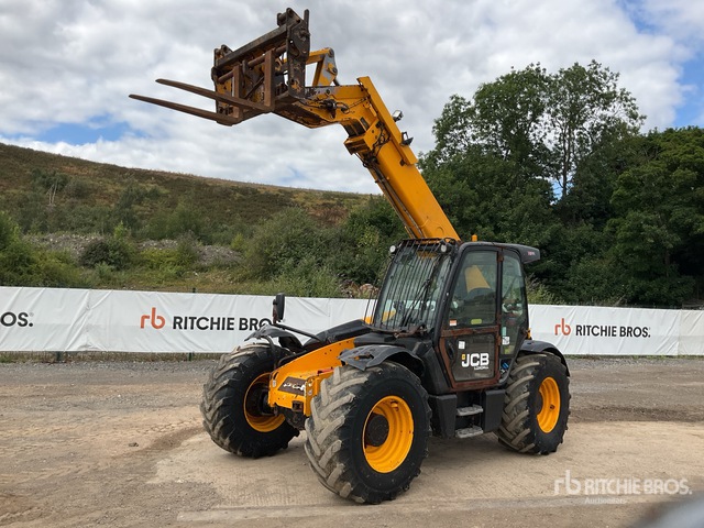 2015 JCB 541-70 Telehandler | Ritchie Bros. Auctioneers